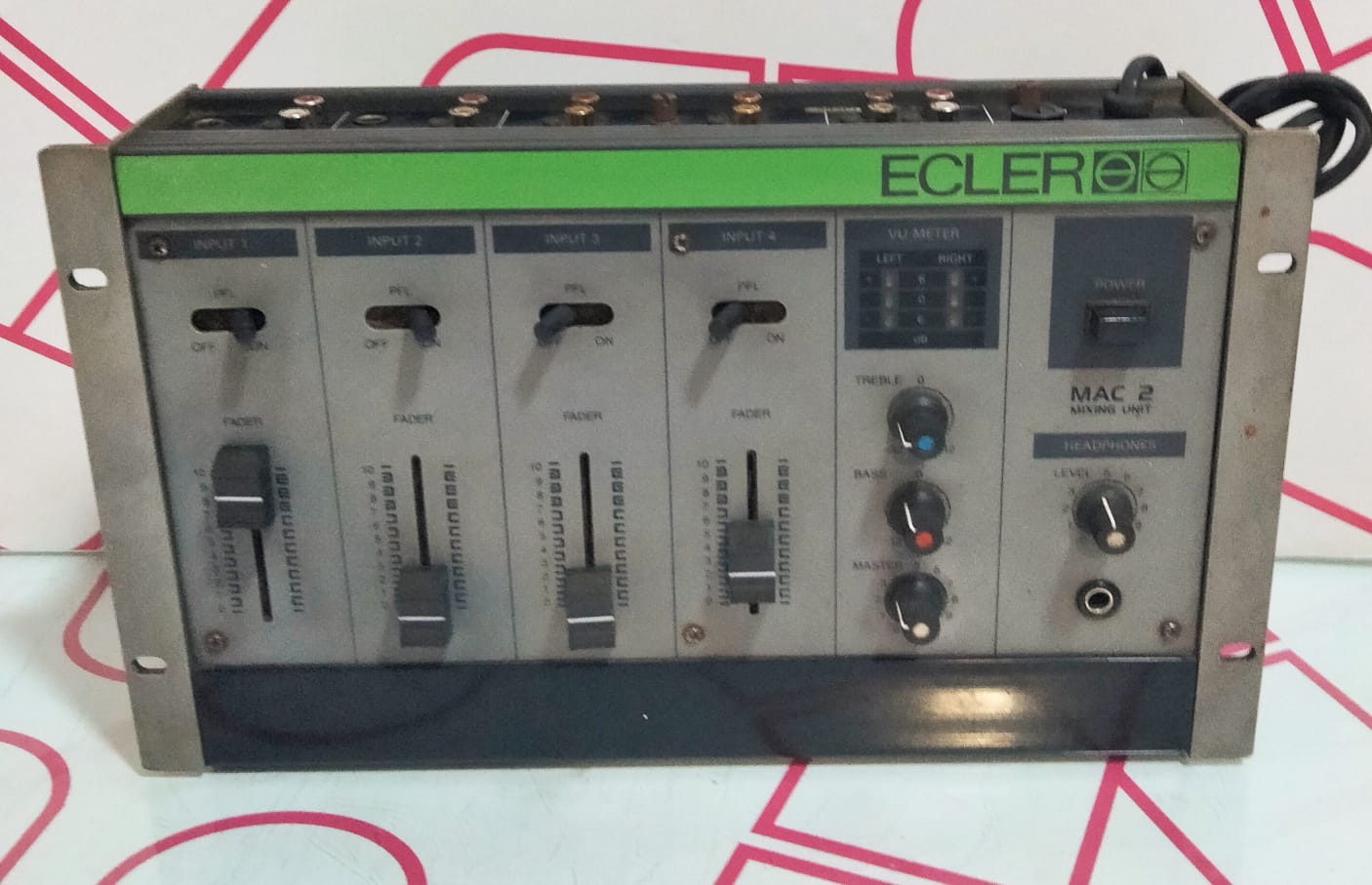 MESA DE MEZCLAS ECLEREE MAC 2 – Nolotire