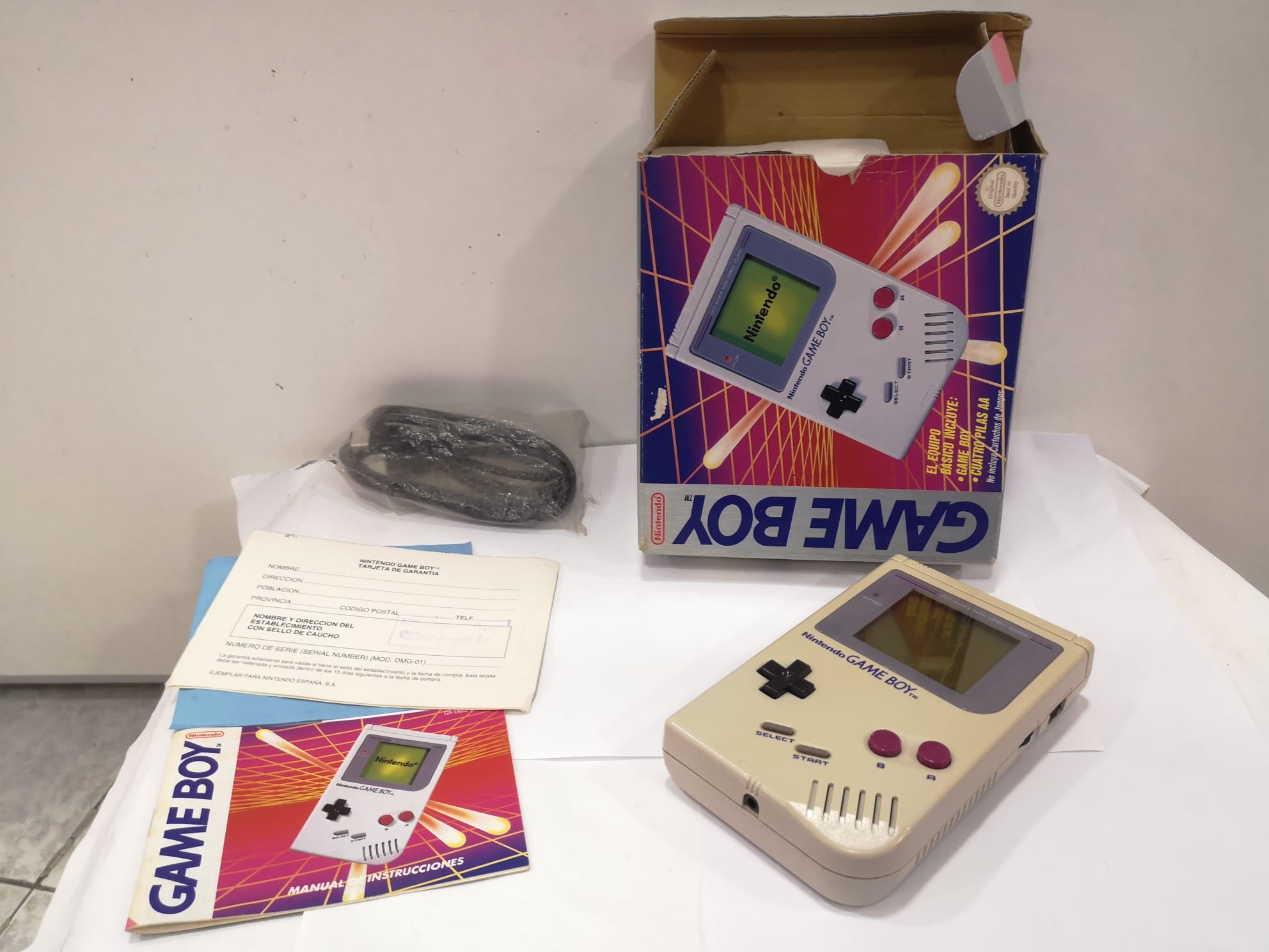 NINTENDO GAME BOY CON CAJA Y PAPELES – Nolotire