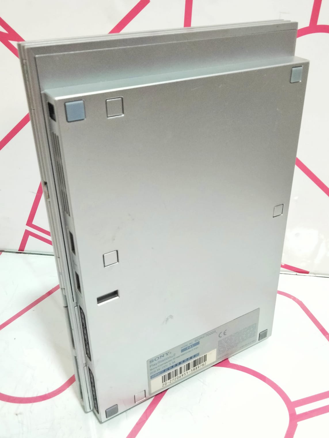 CONSOLA PS2 SLIM GRIS *PARA PIEZAS / NO FUNCIONAL **SIN CABLES NI MANDO ...