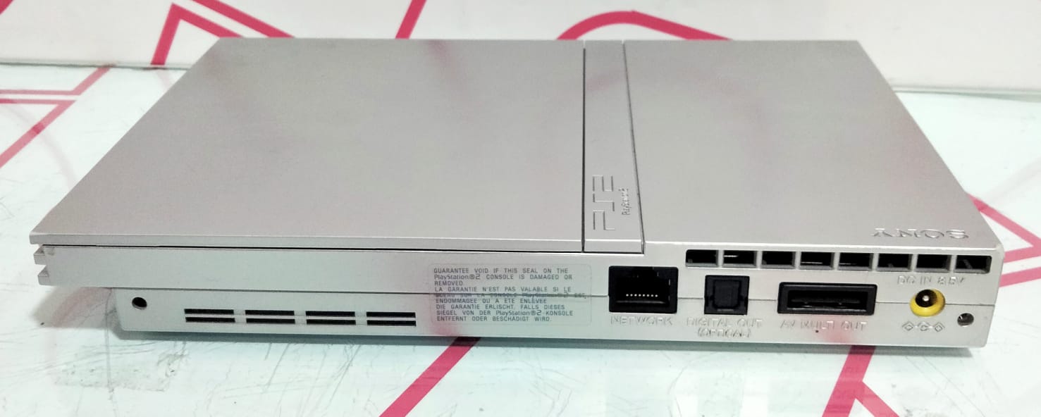 CONSOLA PS2 SLIM GRIS *PARA PIEZAS / NO FUNCIONAL **SIN CABLES NI MANDO ...
