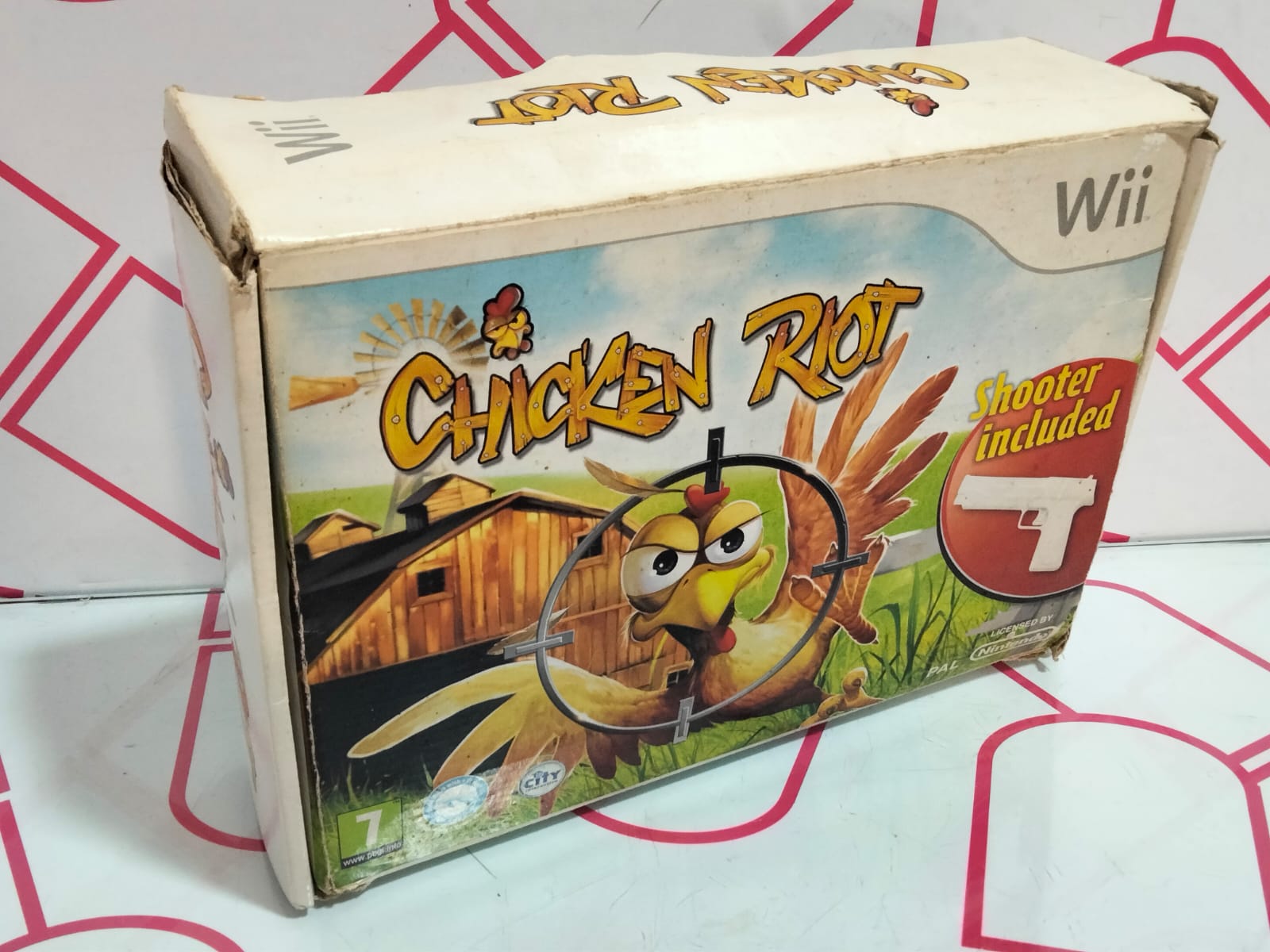 VIDEOJUEGO WII CHICKEN RIOT CON CAJA Y PISTOLA **CAJA EN MAL ESTADO ...